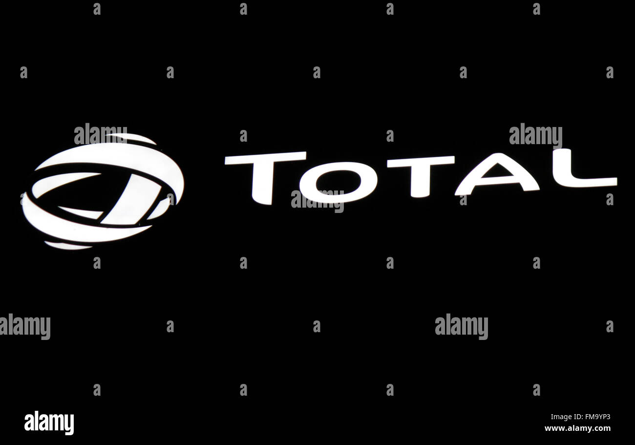 Logo total Banque de photographies et d’images à haute résolution - Alamy