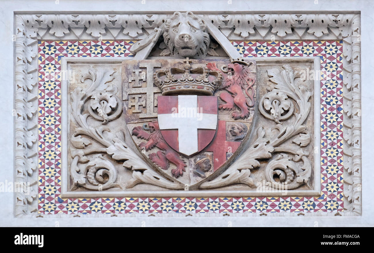 Armoiries des familles importantes qui ont contribué à la façade ...