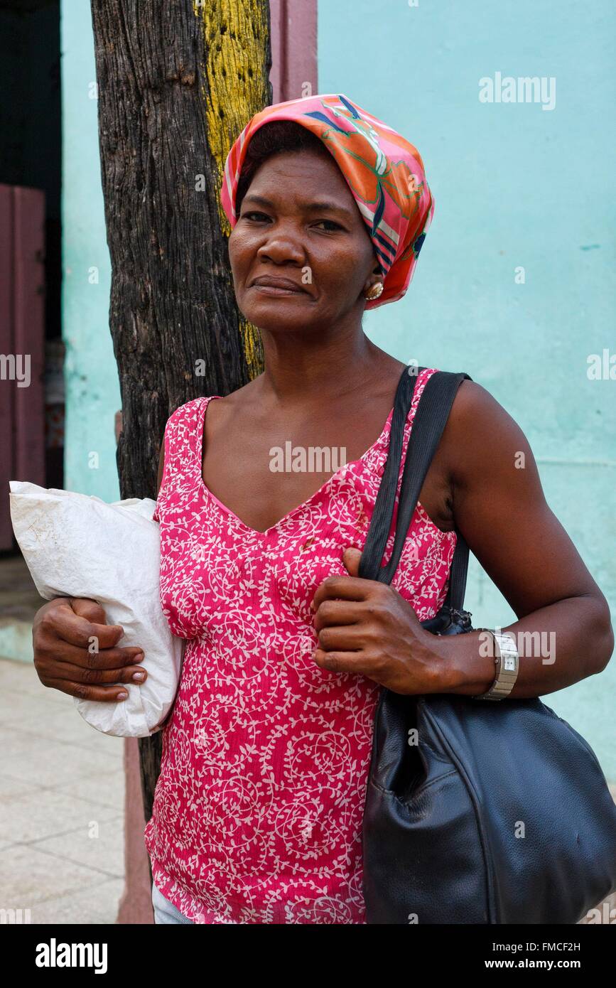Femme métisse Banque de photographies et d’images à haute résolution ...