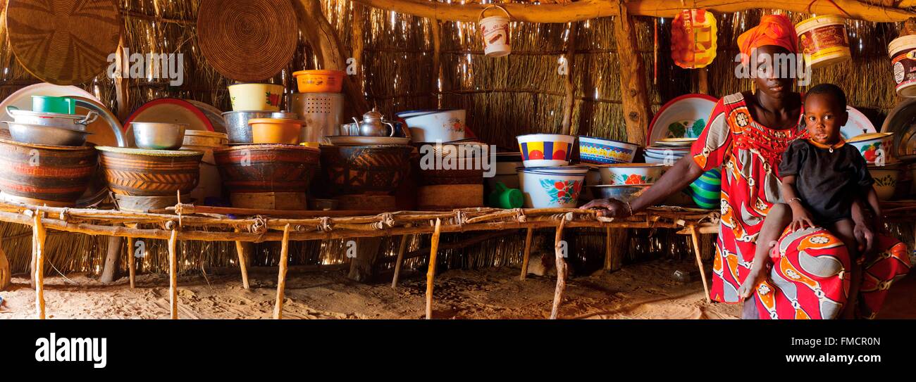 African traditional tools Banque de photographies et d’images à haute ...