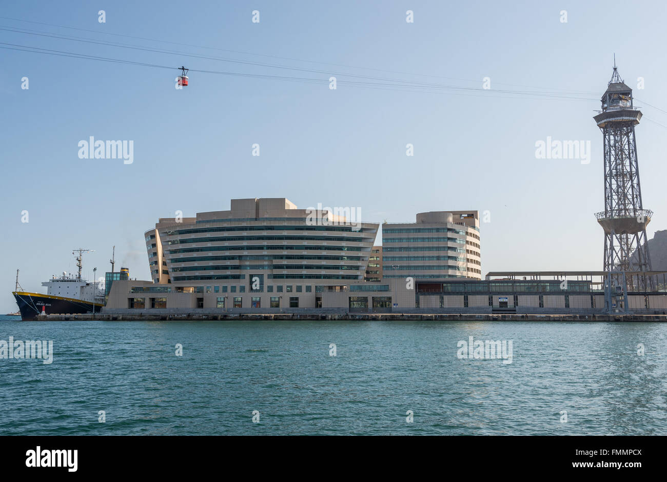 World Trade Center Barcelone et bâtiment Torre Jaume I de Port Vell ...