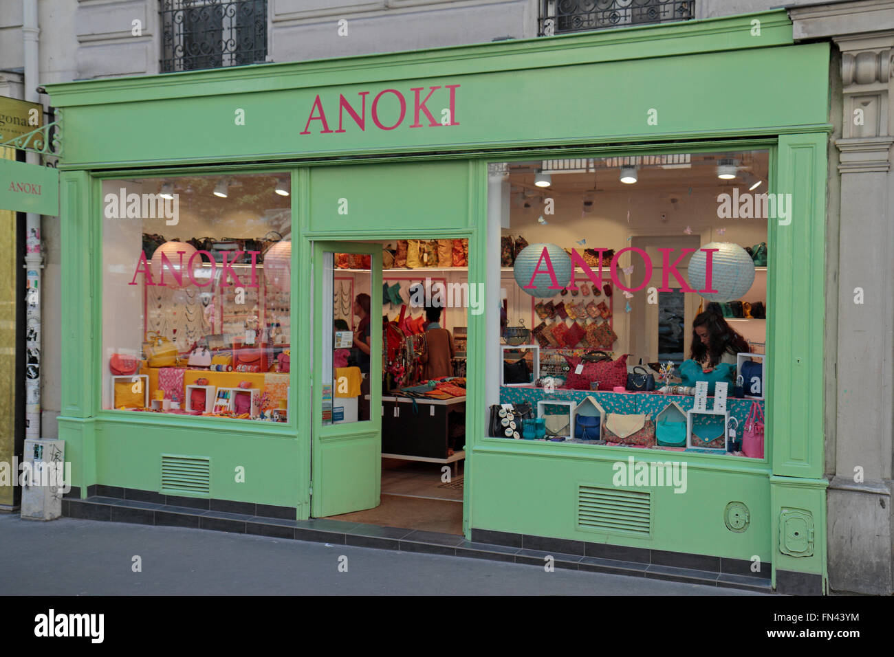 Anoki Banque de photographies et d’images à haute résolution - Alamy