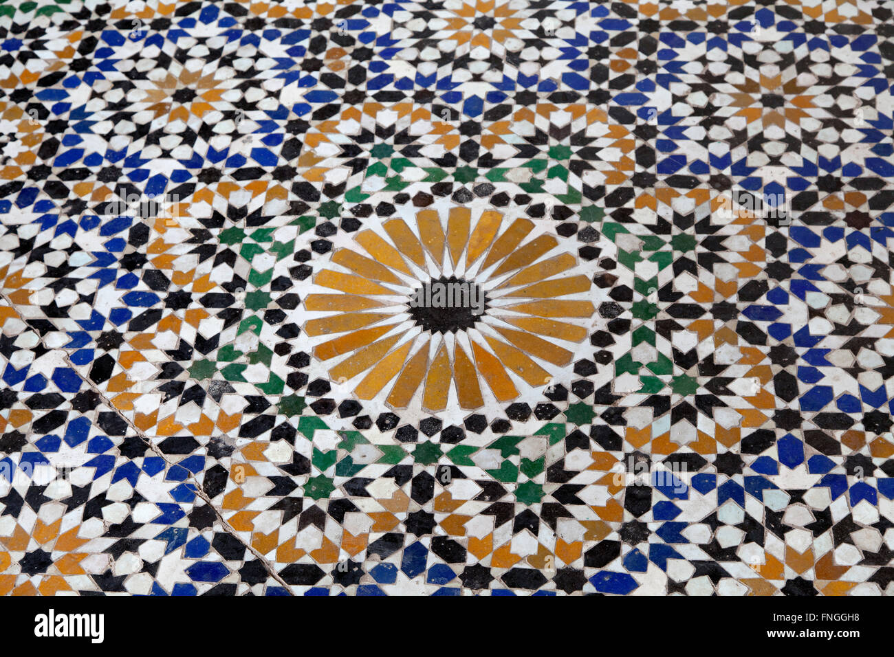 Sol en mosaïque traditionnelle à Marrakech, Maroc Photo Stock - Alamy