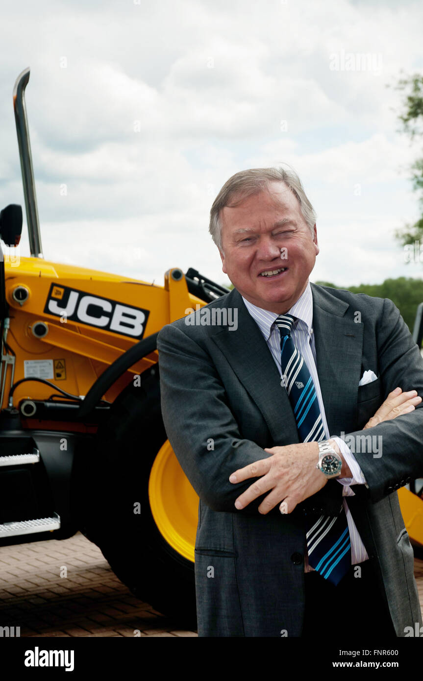 Lord anthony bamford Banque de photographies et d’images à haute ...