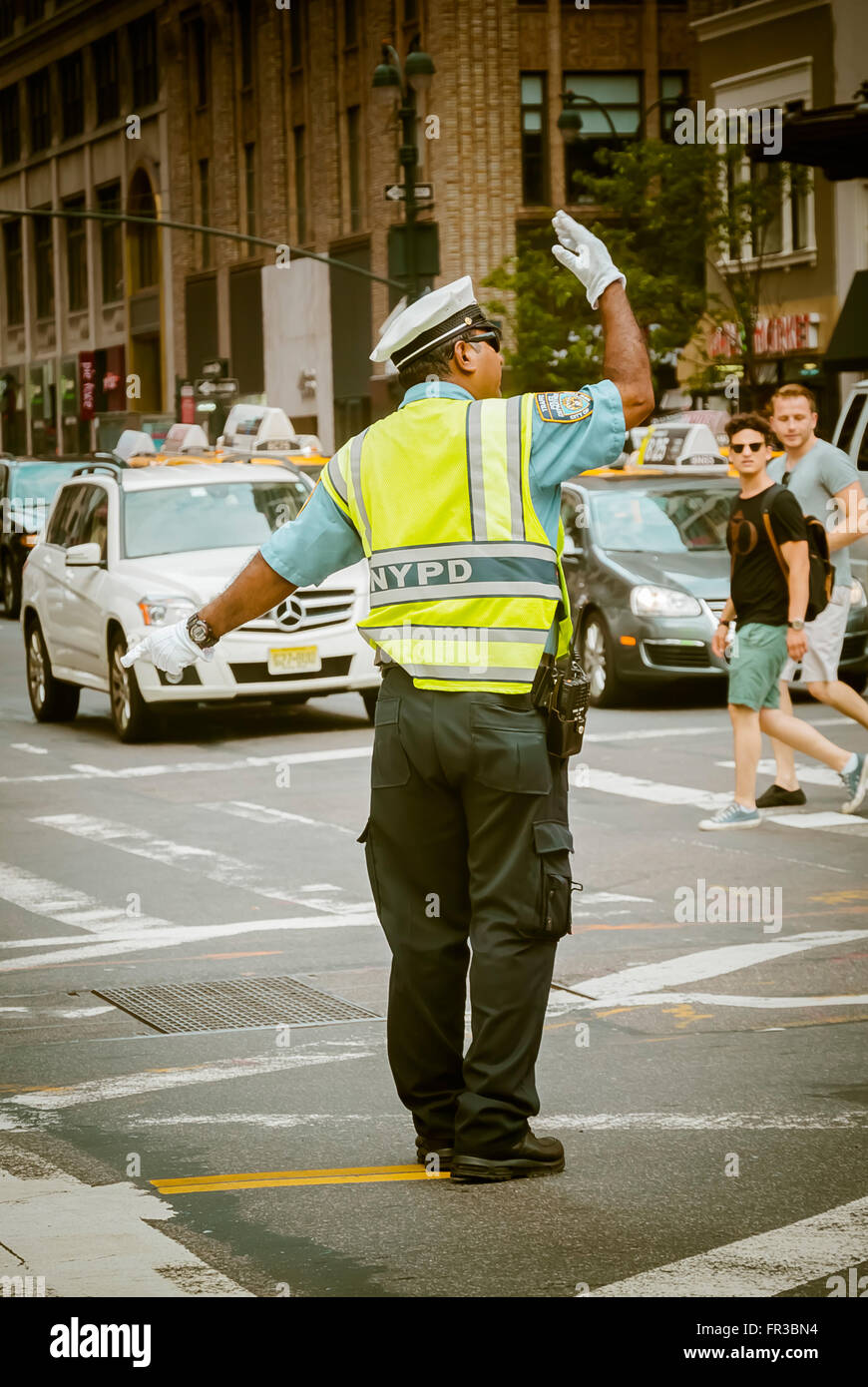 Agent de la circulation de la police de diriger la circulation, New ...