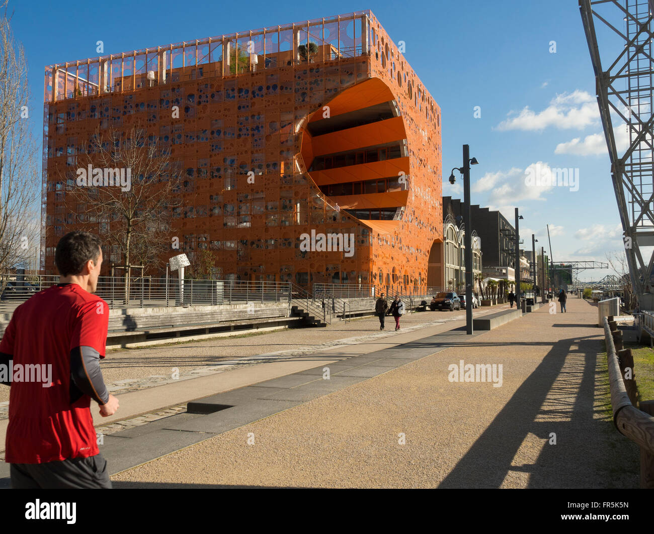 Le cube orange (Jakob + Macfarlane architectes). Quartier de la ...