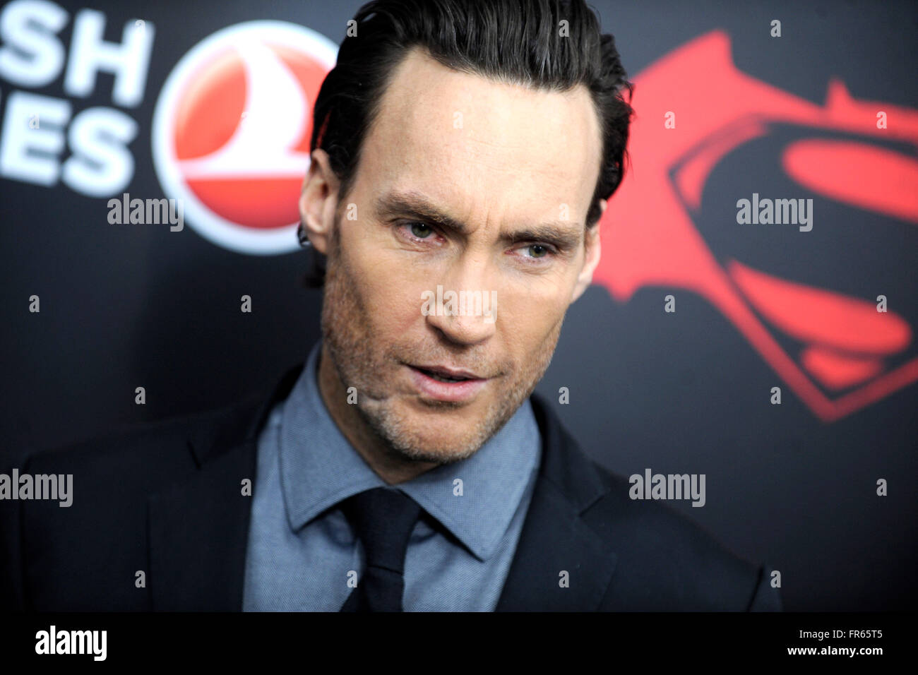 Callan mulvey batman v superman Banque de photographies et d’images à ...