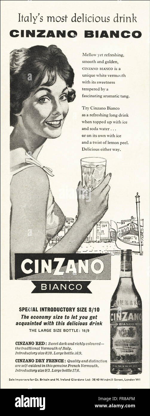 Publicité dans les journaux des années 1950 Banque de photographies et ...
