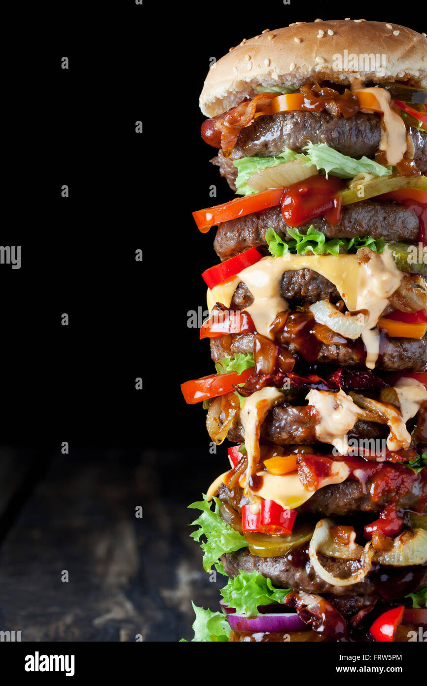 Extra large burger Banque de photographies et d’images à haute ...