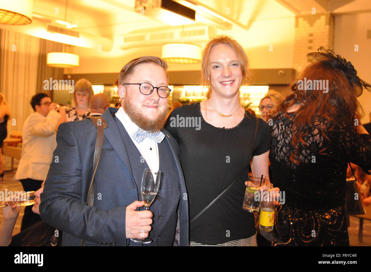 Hollyoaks la voix Banque de photographies et d’images à haute ...