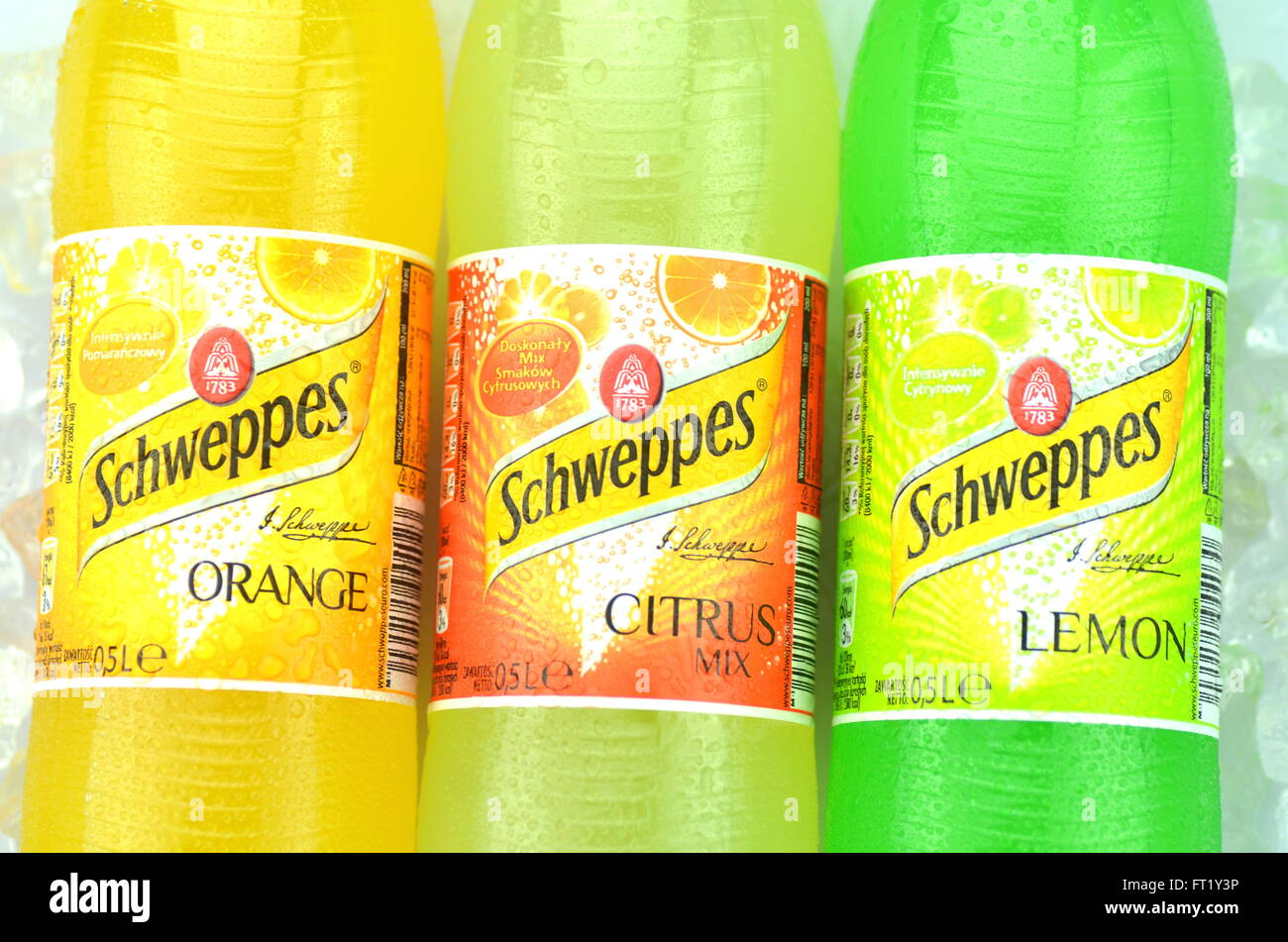 Schweppes logo Banque de photographies et d’images à haute résolution ...
