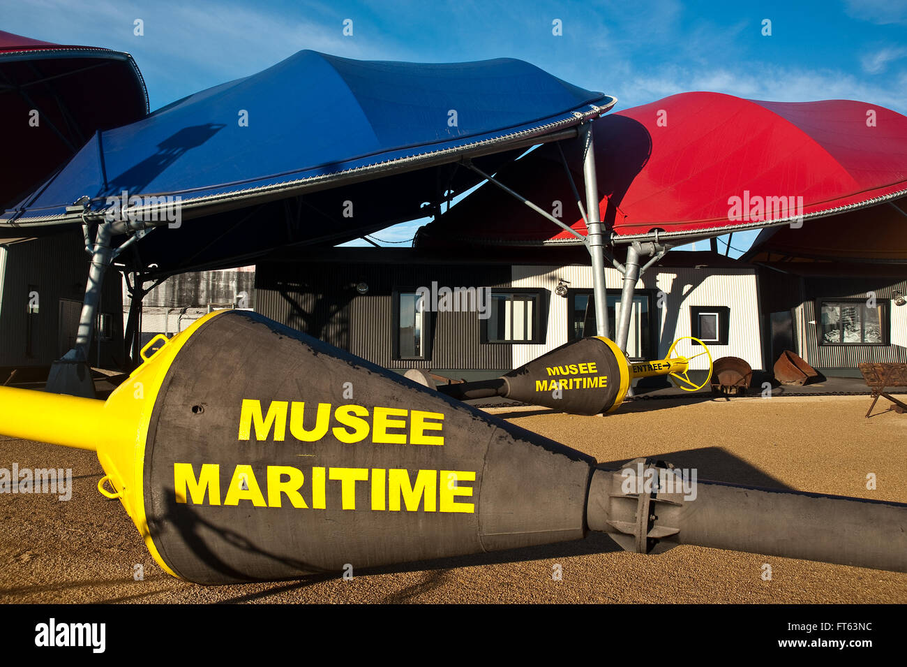 entr-e-du-mus-e-maritime-maritime-museum-la-rochelle-france-photo