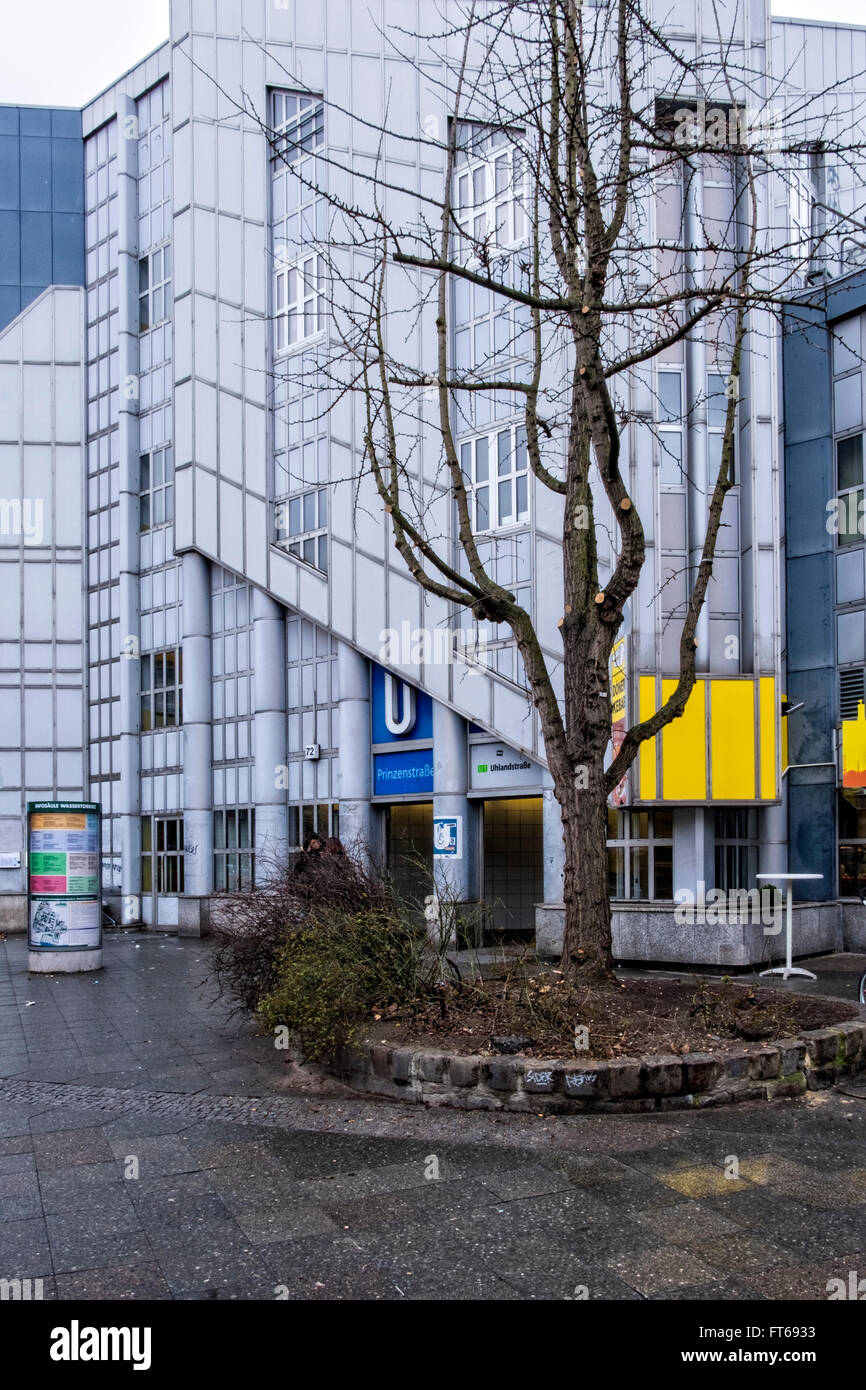Berlin Kreuzberg. Prinzenstrasse U-Bahn station ferroviaire de l ...