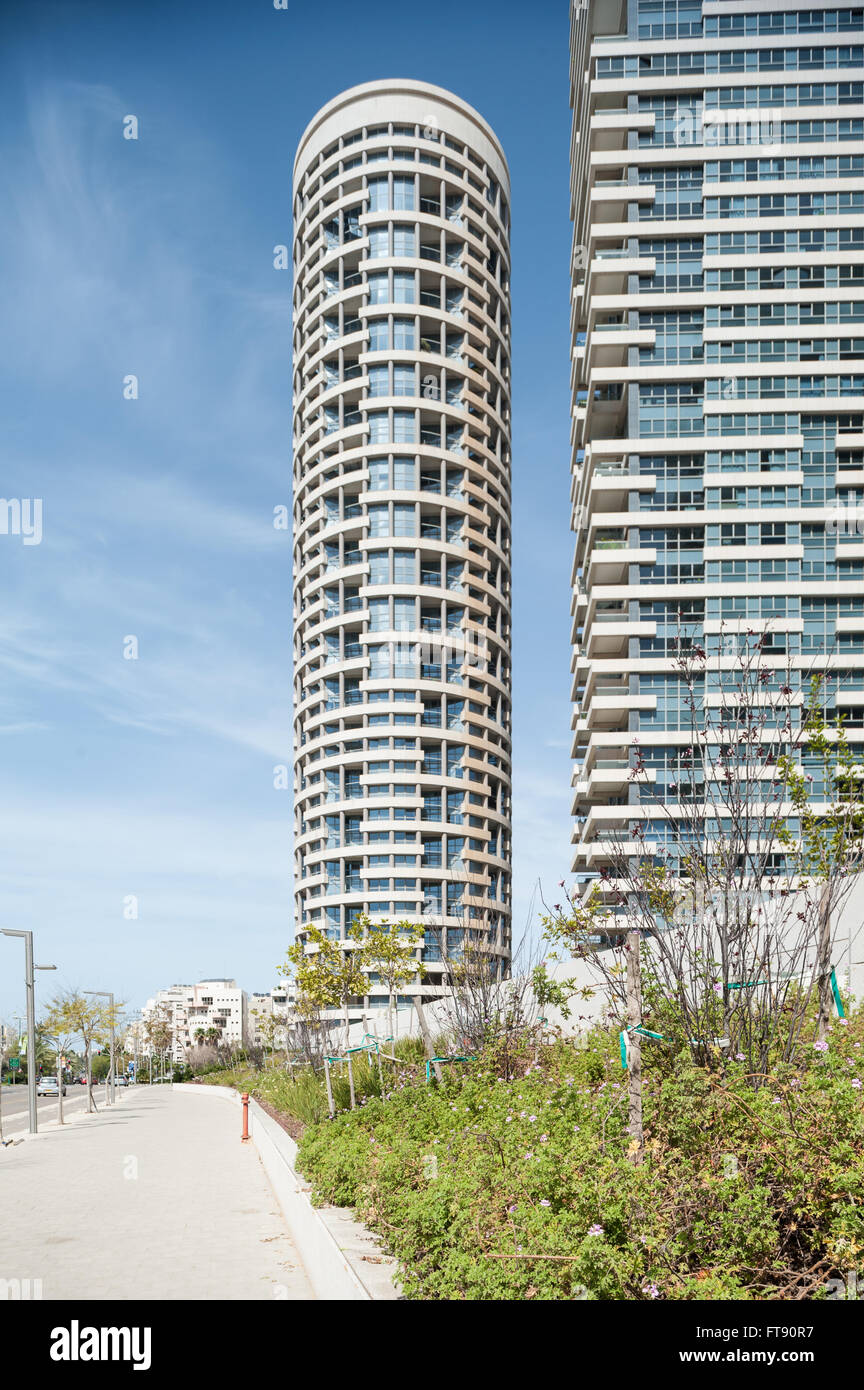 Yoo tower tel aviv Banque de photographies et d’images à haute ...