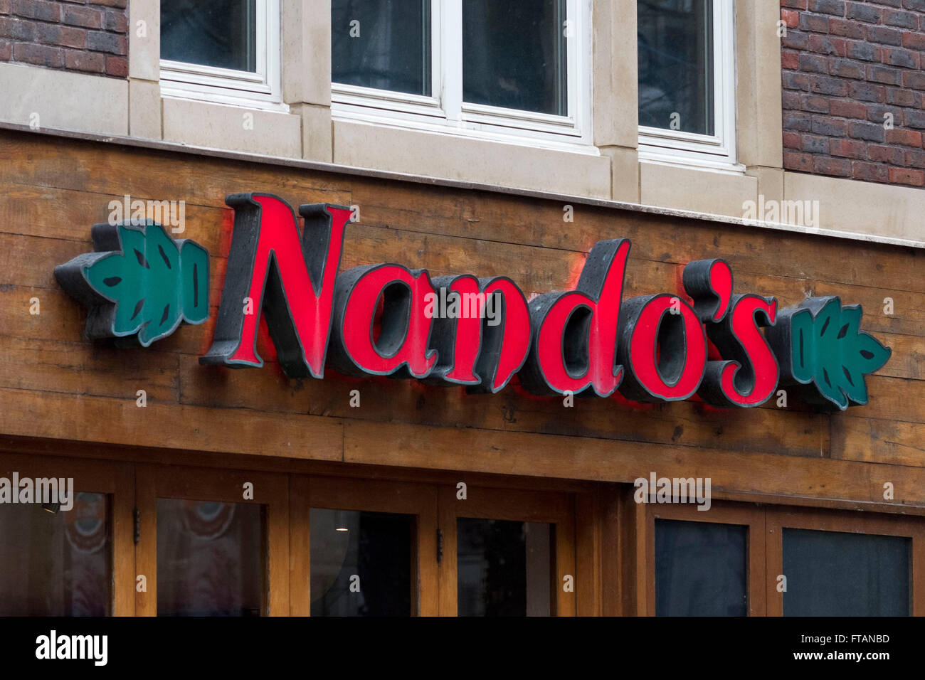 Logo nandos Banque de photographies et d’images à haute résolution - Alamy