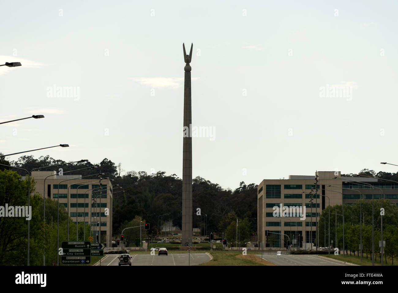 Le Mémorial australien-américain de Newstead Park est entouré par les ...