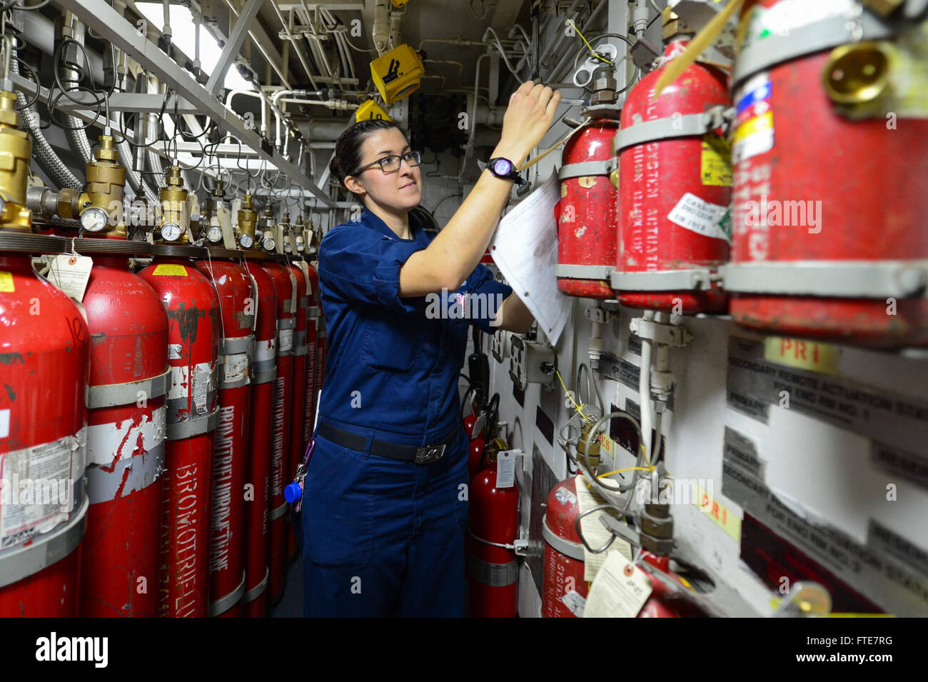 Halon bottles Banque de photographies et d’images à haute résolution ...