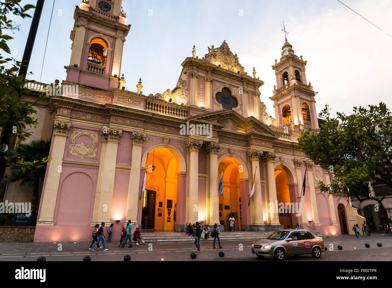 Basilique catedral de salta Banque de photographies et d’images à haute ...