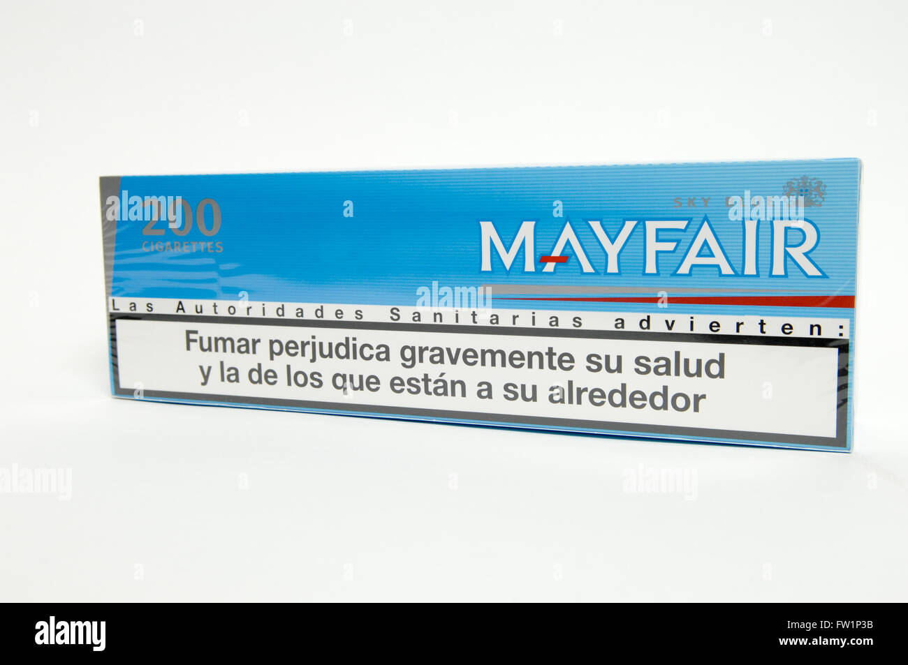 Mayfair sky blue cigarette packet Banque de photographies et d’images à ...