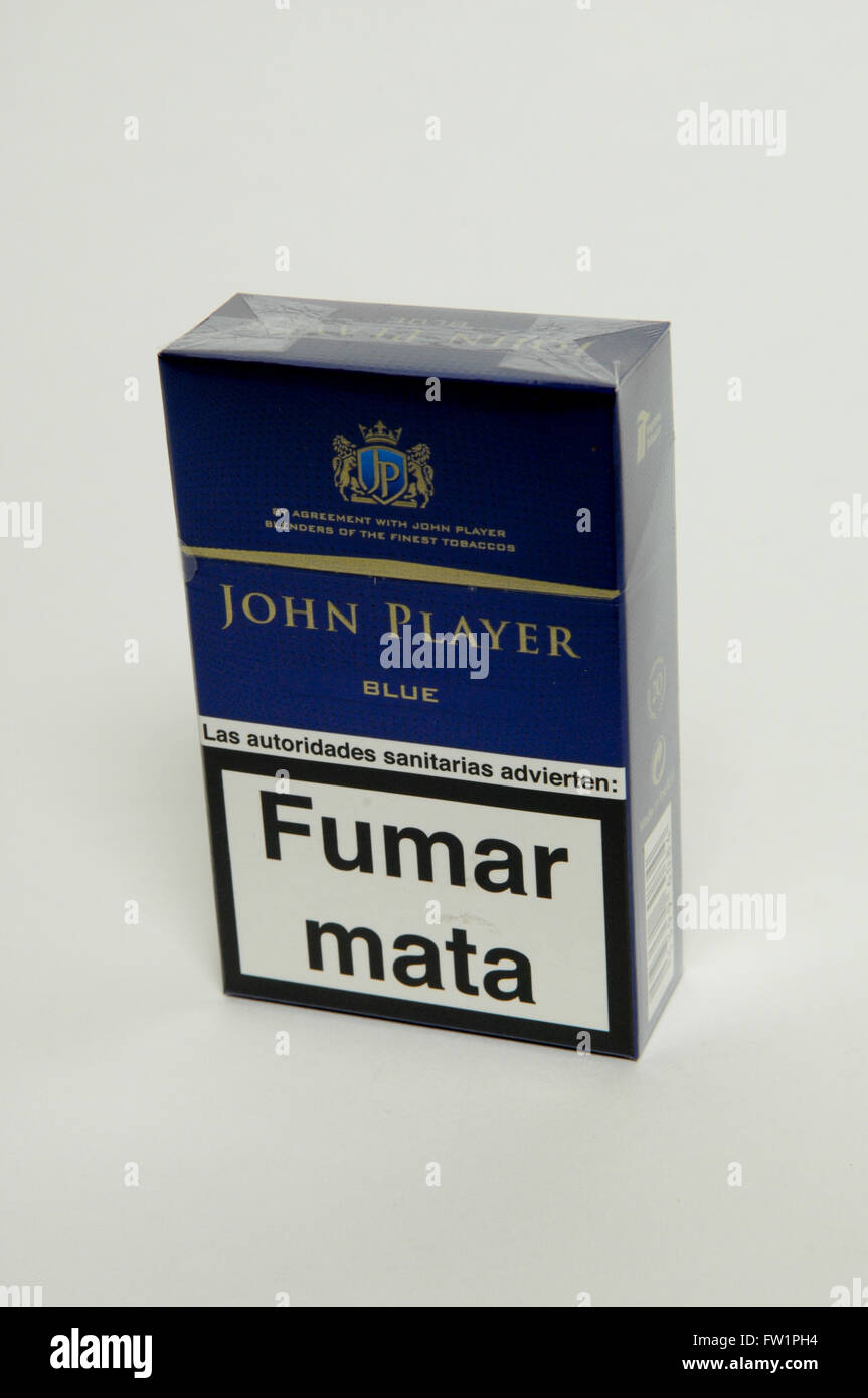 John player blue cigarette packet Banque de photographies et d’images à ...