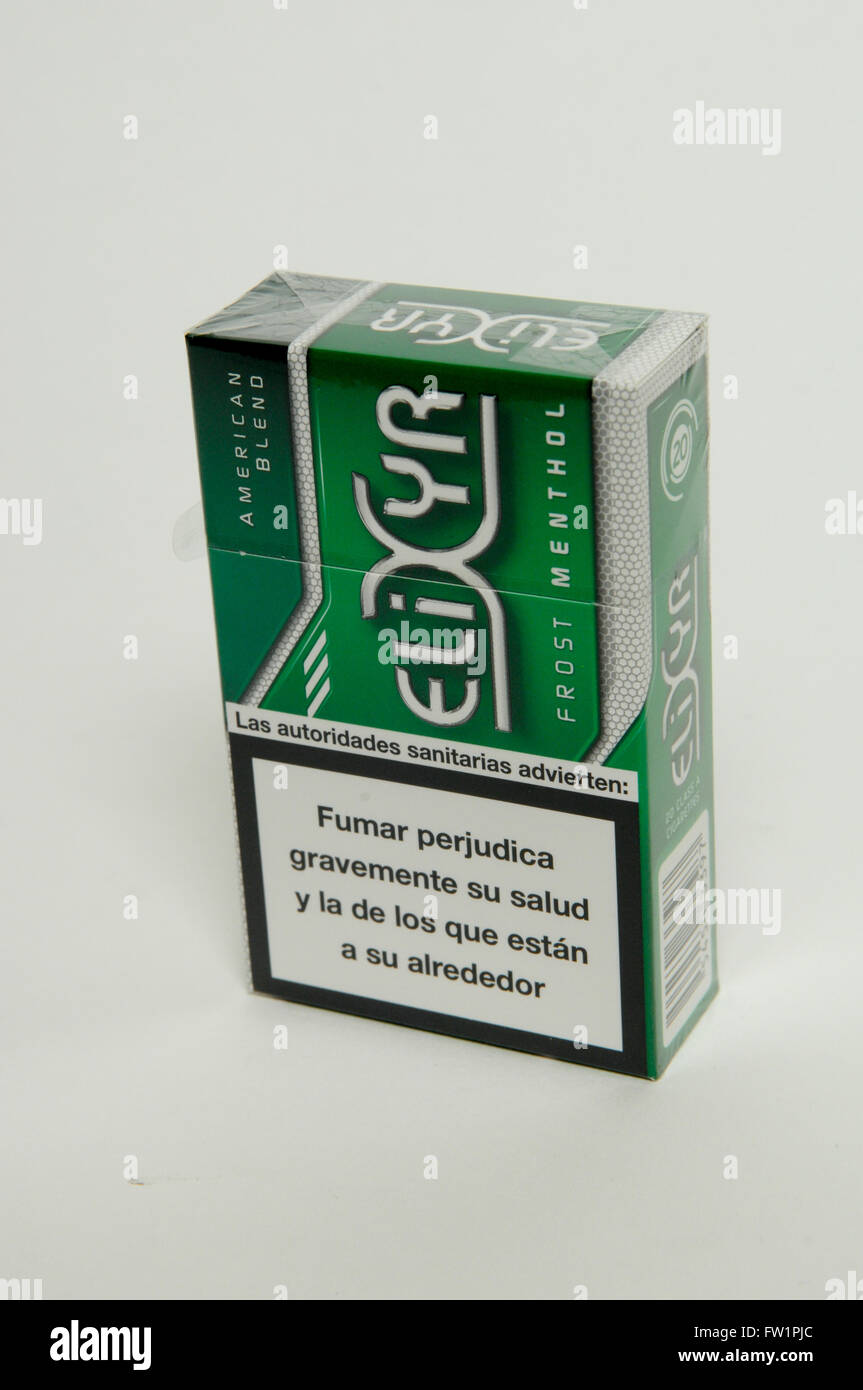 Menthol Cigarette Banque d'image et photos - Page 3 - Alamy