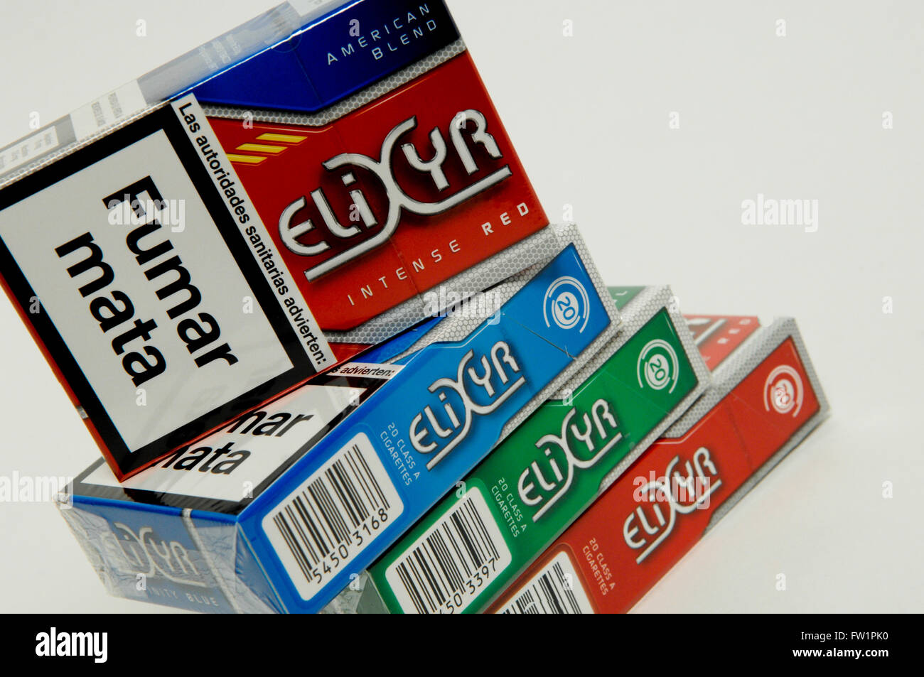 Spain smoke cigarette tobacco Banque de photographies et d’images à ...