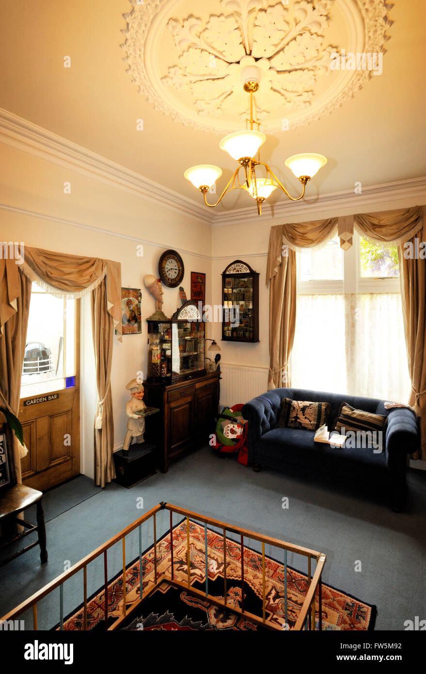 Le salon de 27 Victoria Grove, Southsea, Portsmouth. L'accueil de ...