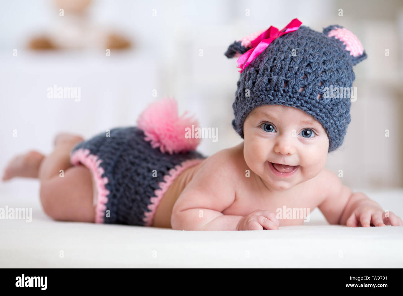 Enfant lapin Banque de photographies et d’images à haute résolution - Alamy
