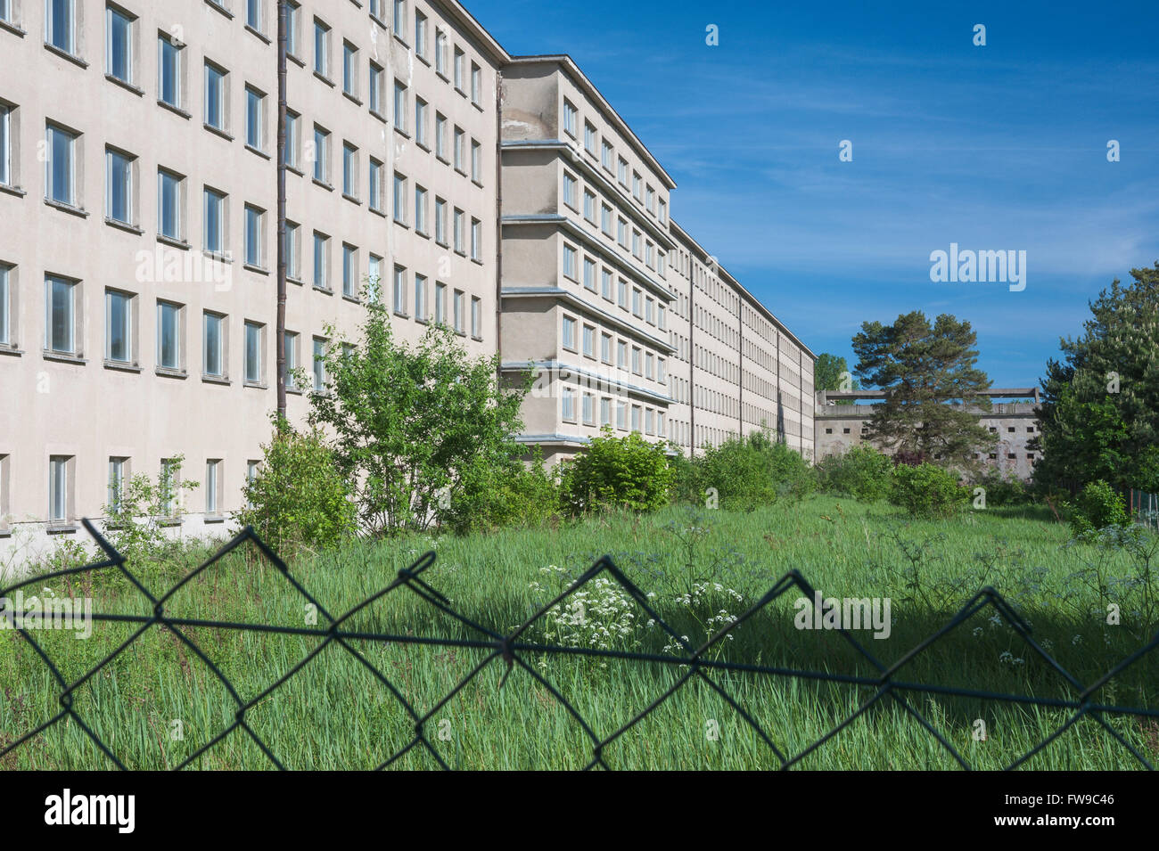 Logement en bloc gigantesque Tematec, ancienne station balnéaire de ...