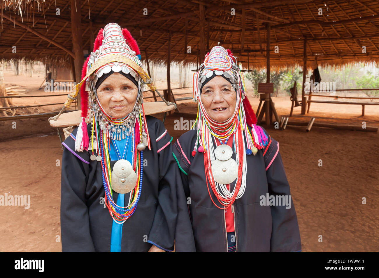 Les Akha (E-Kor) Peuple de Chine ; Hilltribe Laos Myanmar (Birmanie) et ...