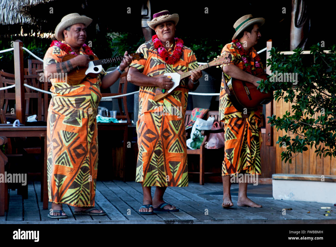 French polynesia pareo Banque de photographies et d’images à haute ...