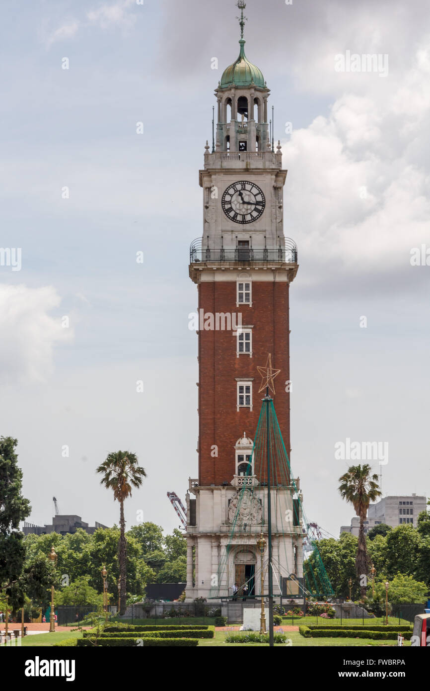 TORRE MONUMENTAL, BUENOS AIRES, ARGENTINE - CIRCA DÉCEMBRE 2015. Torre ...