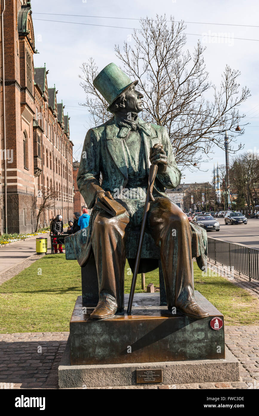 Hans christian anderson statue Banque de photographies et d’images à ...