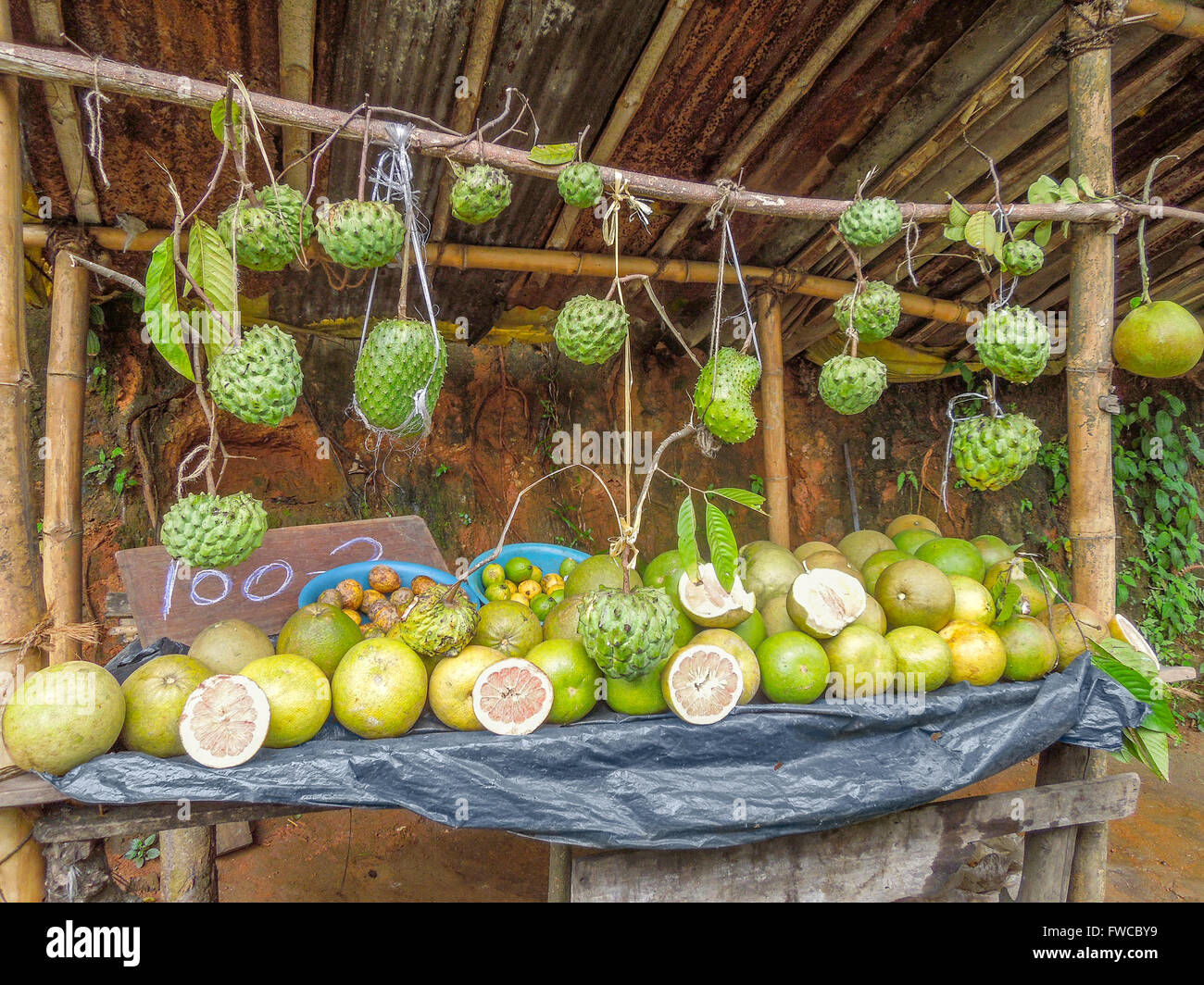 Stand exotic fruits Banque de photographies et d’images à haute ...