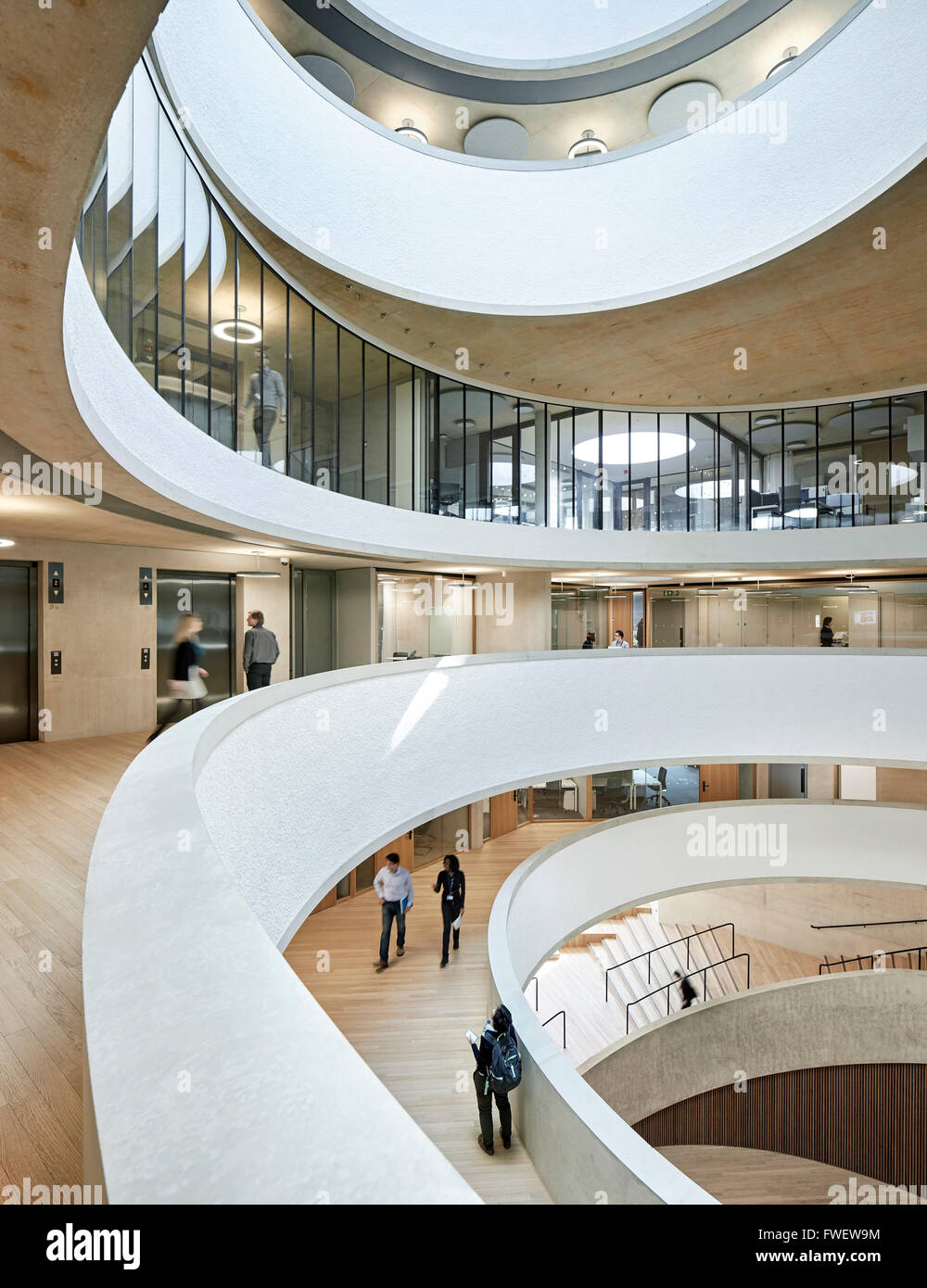 Multi level atrium Banque de photographies et d’images à haute ...