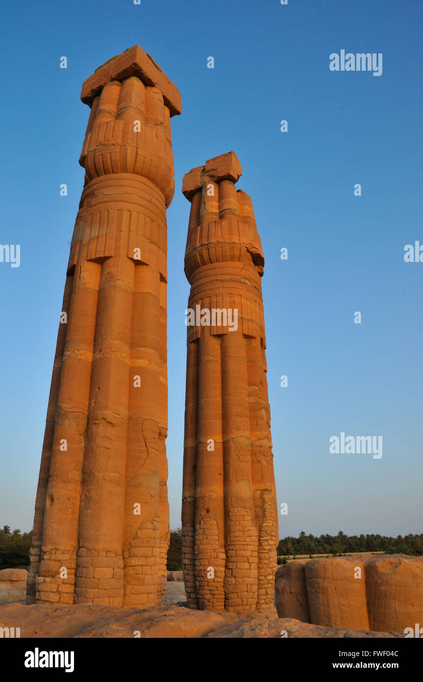 Soleb temple Banque de photographies et d’images à haute résolution - Alamy