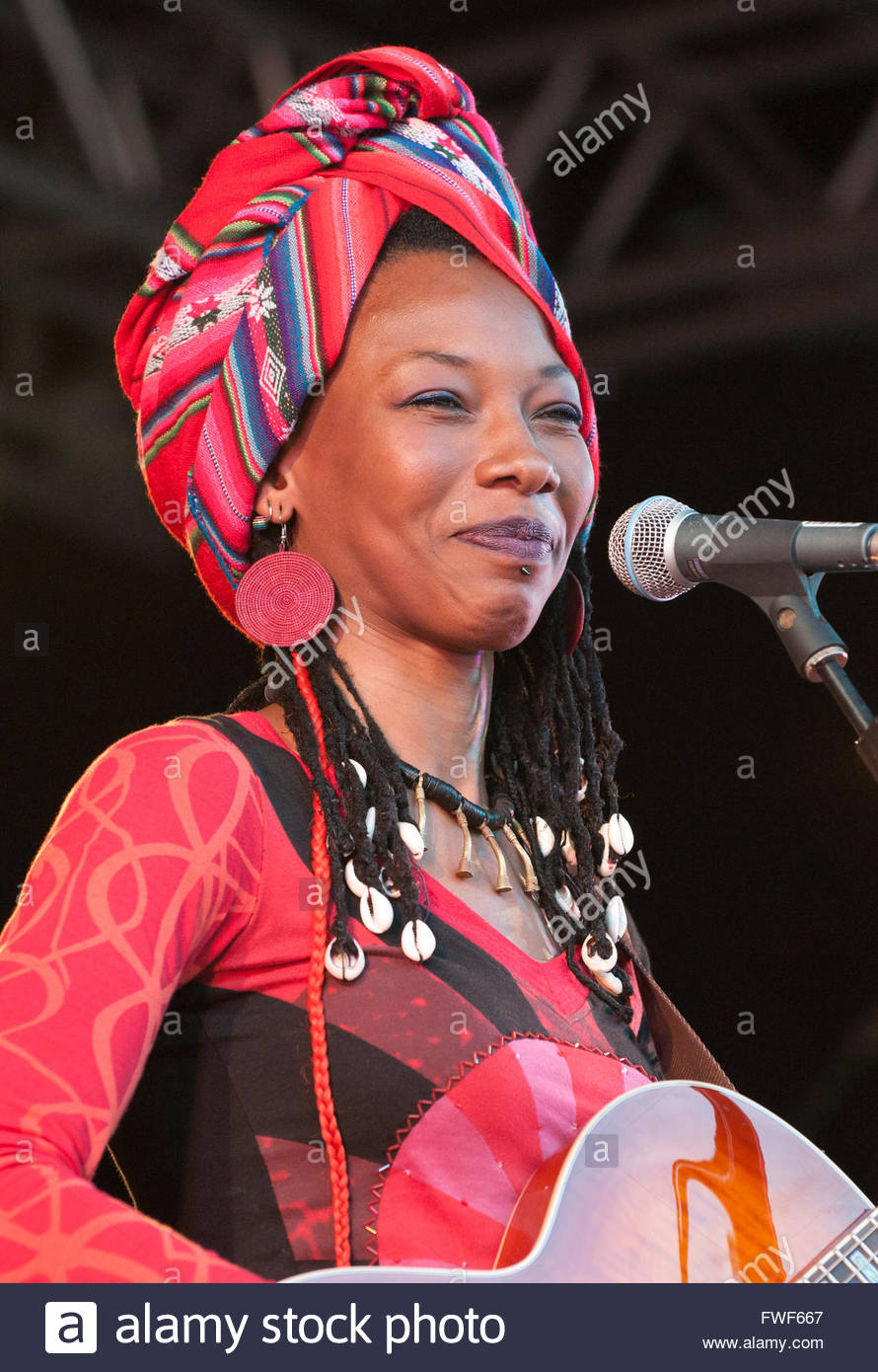 Malian Singer Photos & Malian Singer Images - Alamy