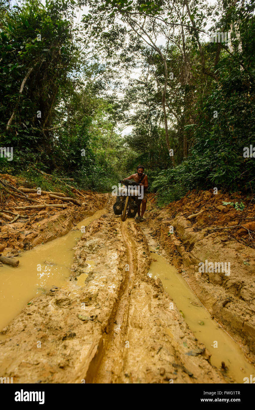 African jungle people Banque de photographies et d’images à haute ...