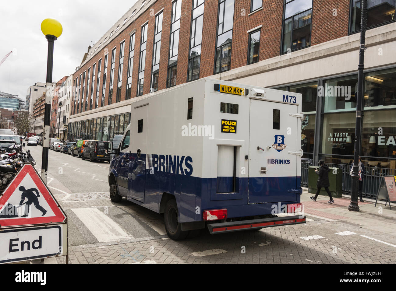 Brinks security van Banque de photographies et d’images à haute ...
