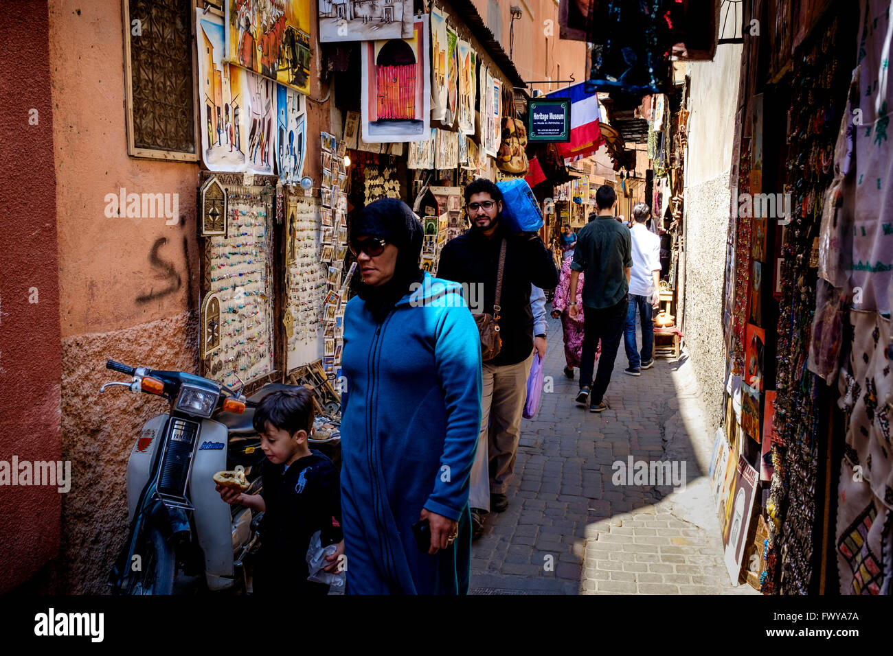 Streets marrakech medina morocco africa Banque de photographies et d ...