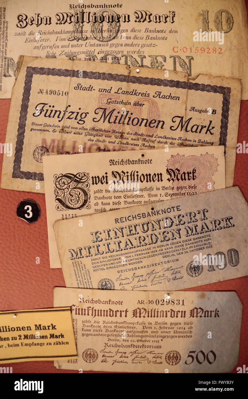 Monnaie Papiermark allemand à partir de l'ère de l'hyperinflation dans ...