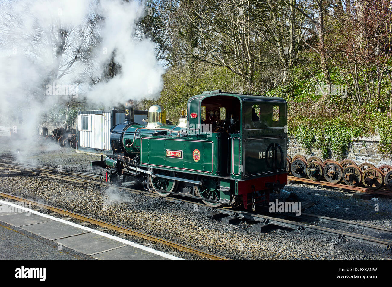 Green painted steam locomotive Banque de photographies et d’images à ...