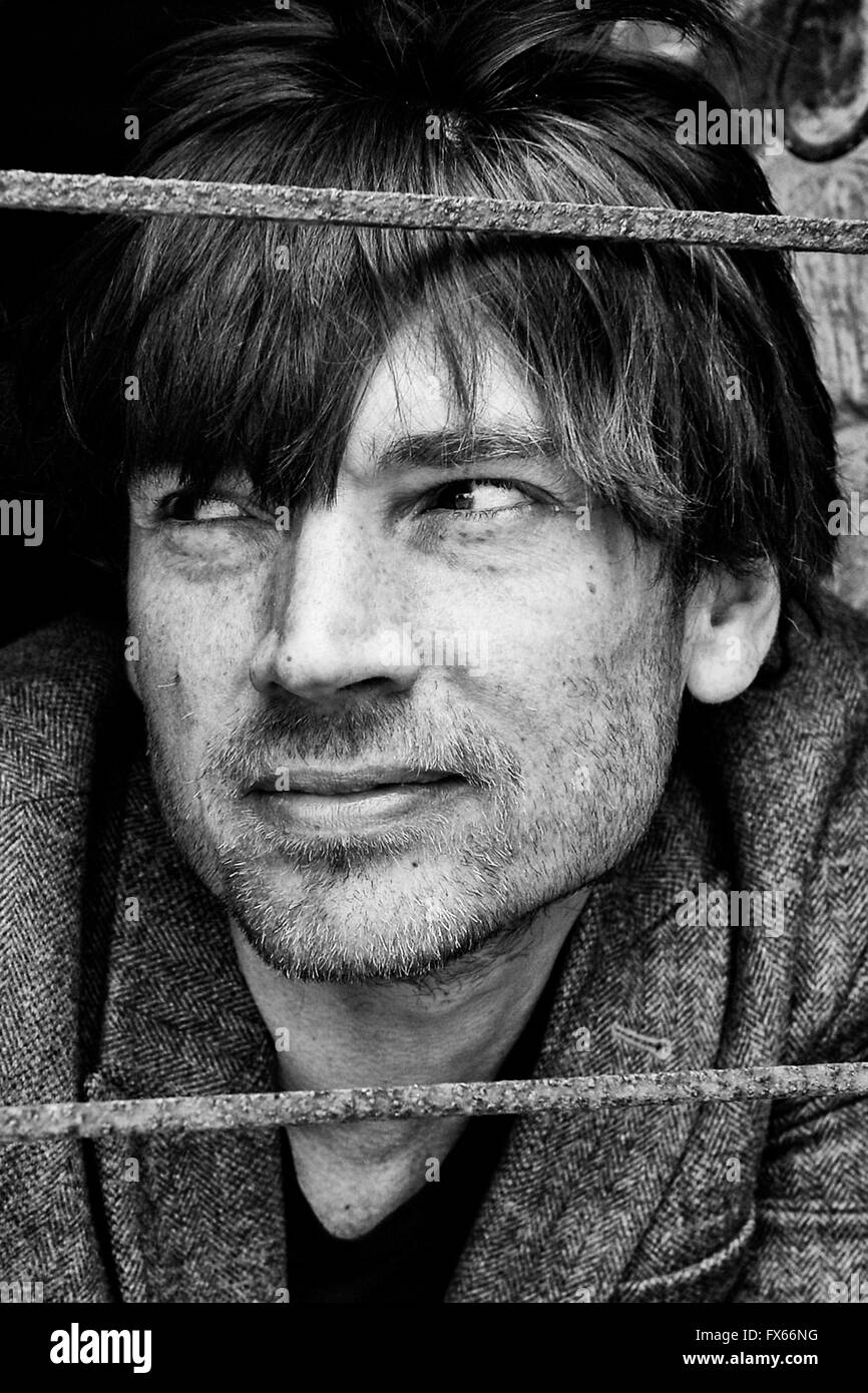 Alex james blur Banque d'images noir et blanc - Alamy