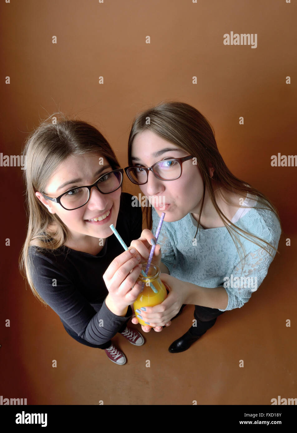 Teen girls Banque de photographies et d’images à haute résolution - Alamy