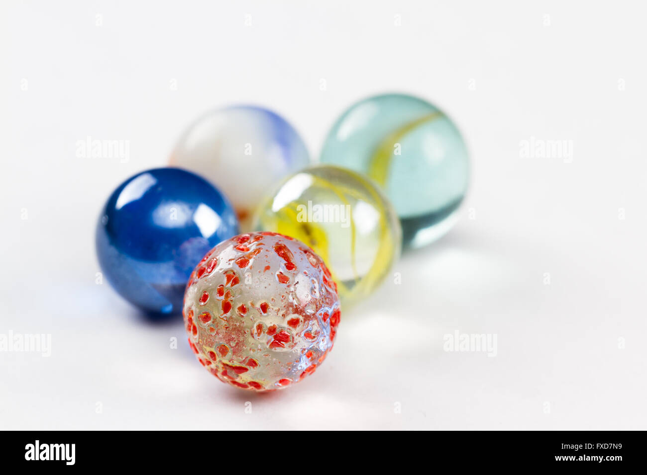 Jeux de billes noir et blanc Banque de photographies et d’images à ...