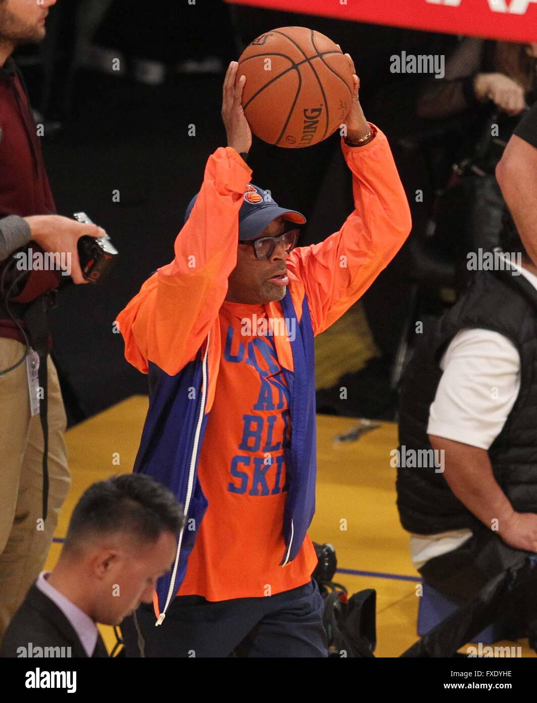 Des stars Voir la NBA basketball entre les New York Knicks et les ...