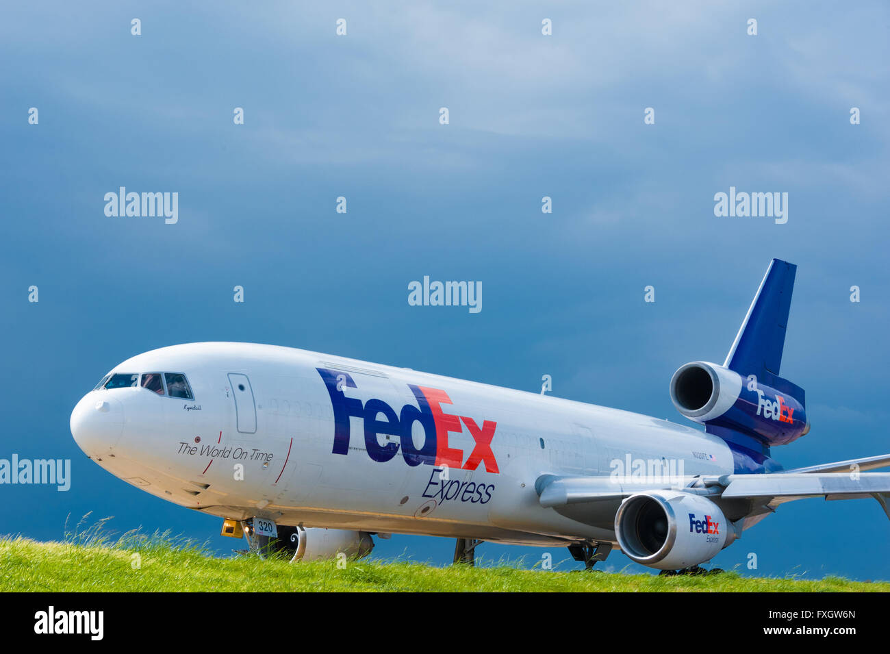 Avion de transport fedex express Banque de photographies et d’images à ...