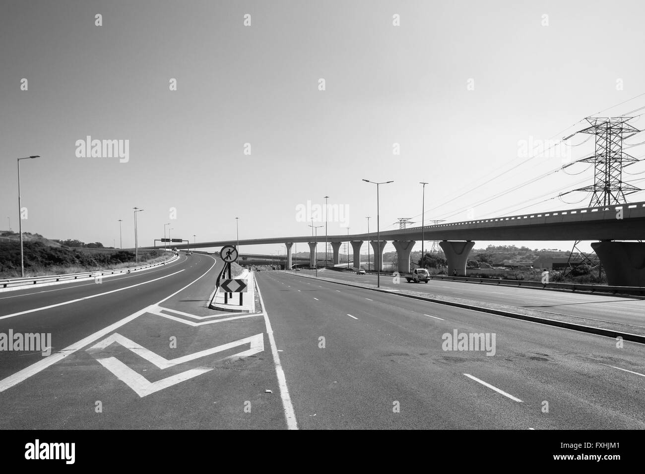 Jonction autoroute route pour la structure de flux de trafic de ...