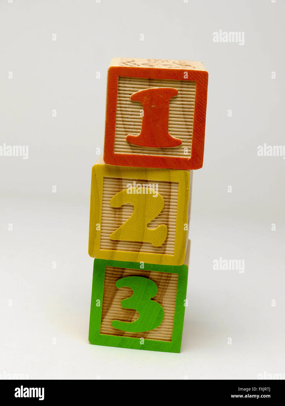 Bloques del alfabeto de los niños Banque de photographies et d’images à ...