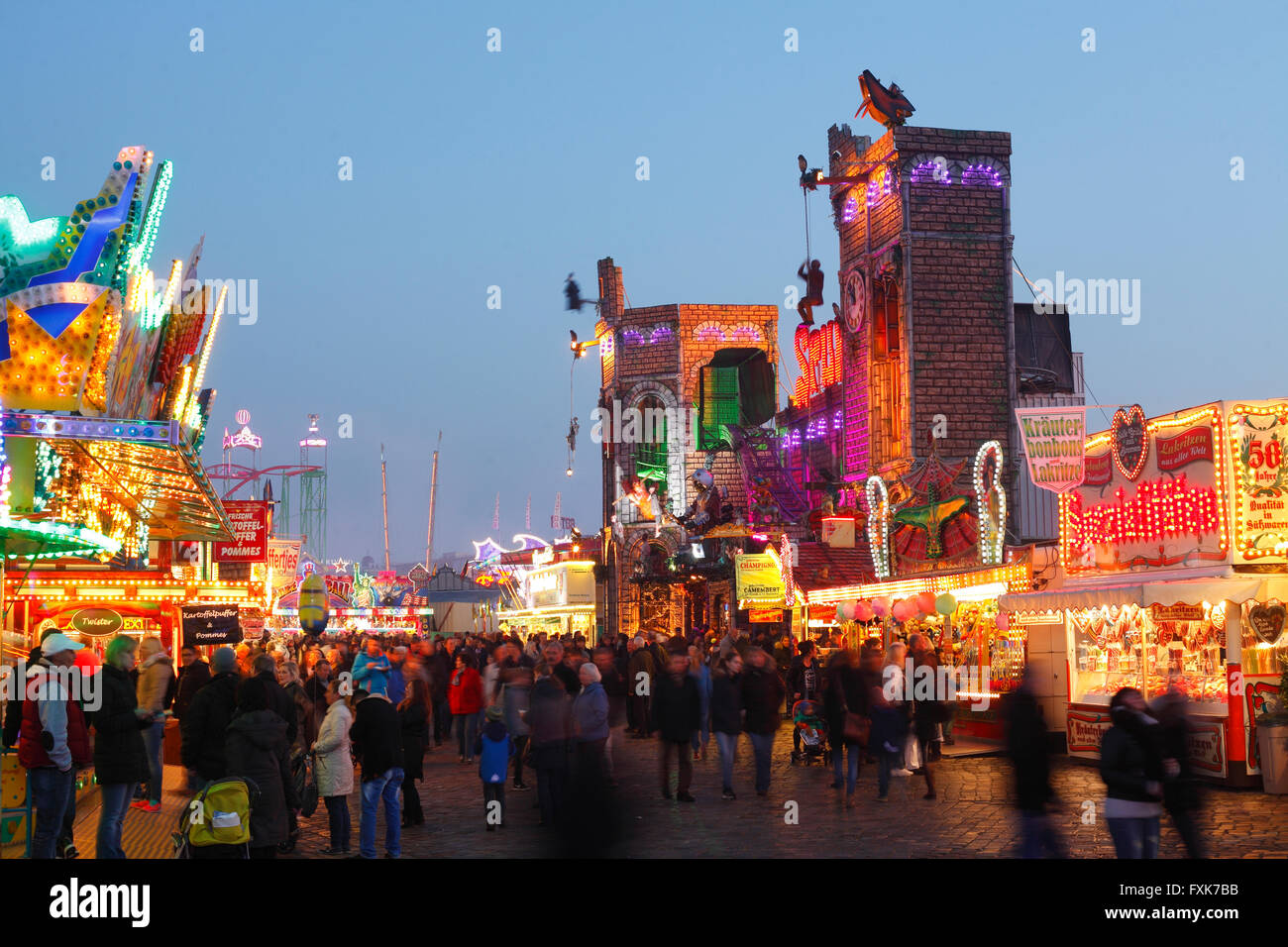 Fun fair ghost train Banque de photographies et d’images à haute ...